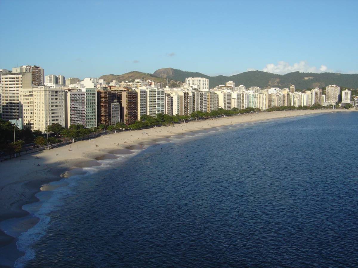 PRAIA DE ICARAI E MERCADI MUNICIPAL